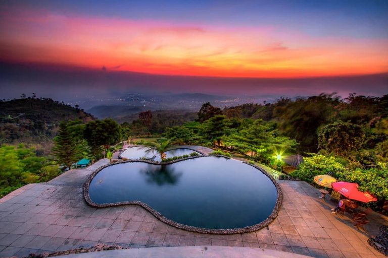 Keindahan Sunrise di Umbul Sidomukti Semarang - Bakpia Mutiara Jogja